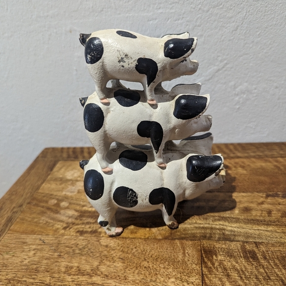 Accents | Vintage Cast Iron Stacking Black White Pigs Doorstopbook ...